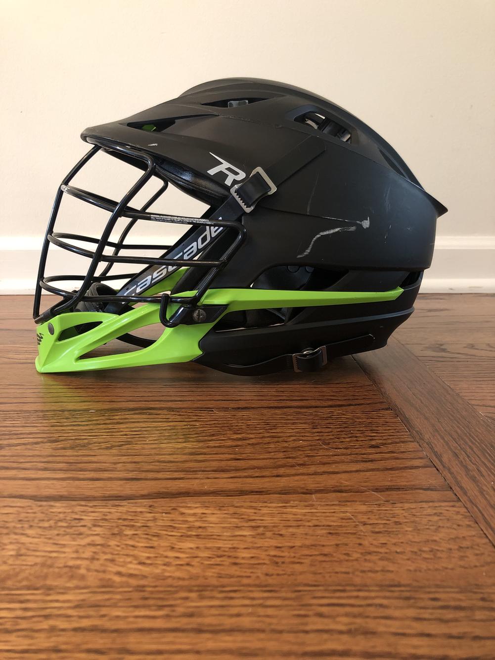 TRUE Matte Black Cascade R Helmet | SidelineSwap