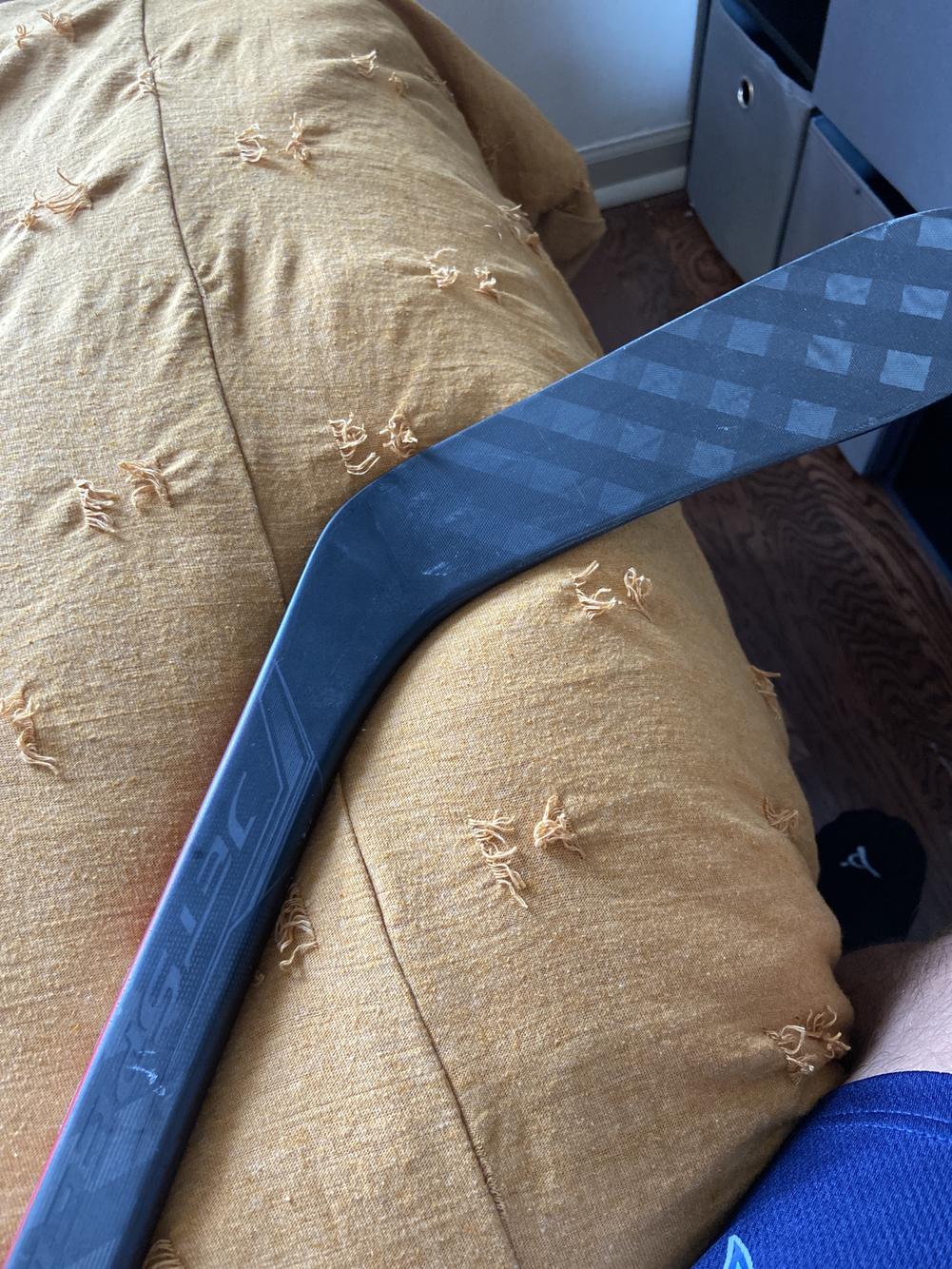 New CCM Jetspeed P28 RH 85 Flex | SidelineSwap