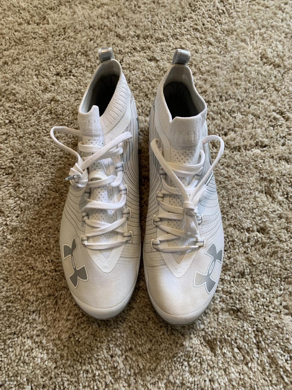 *Warn Once* Under Armour Spotlight Cleats | SidelineSwap