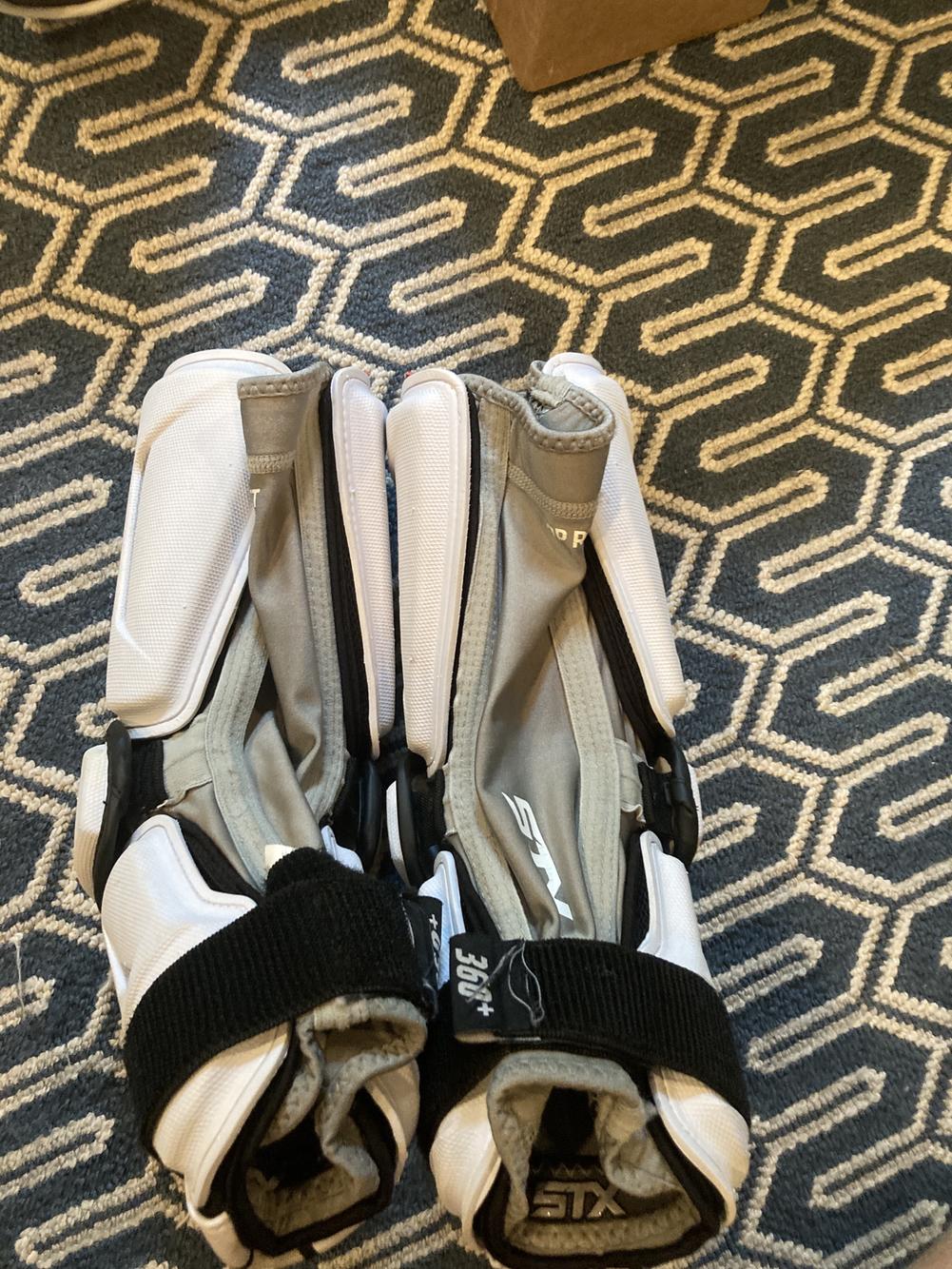 Used Extra Large STX Stallion 500 Arm Pads | SidelineSwap