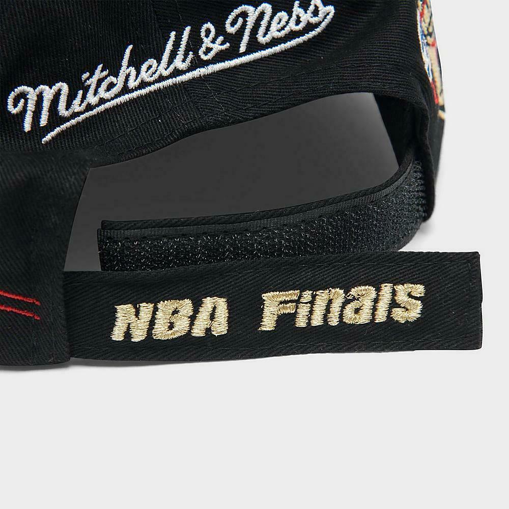 Chicago Bulls Mitchell & Ness Strapback Hat 1998 NBA Finals Champions ...