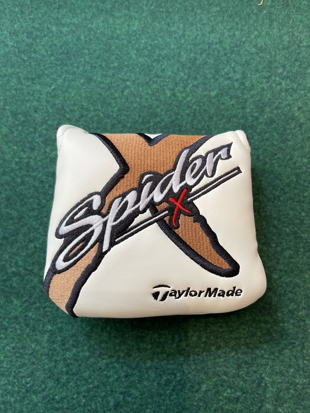 New TaylorMade White Spider Putter Cover | SidelineSwap