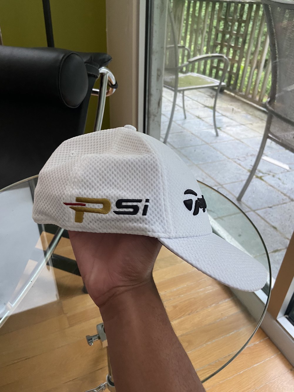 White Unisex One Size Fits All TaylorMade Hat | SidelineSwap