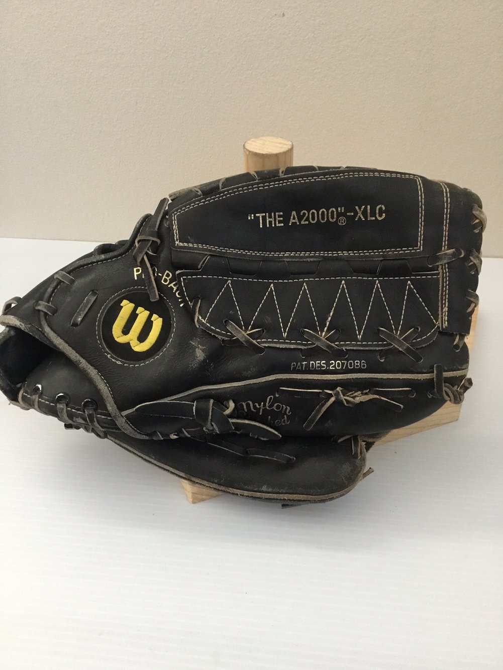 Wilson Vintage A2000 XLC | SidelineSwap