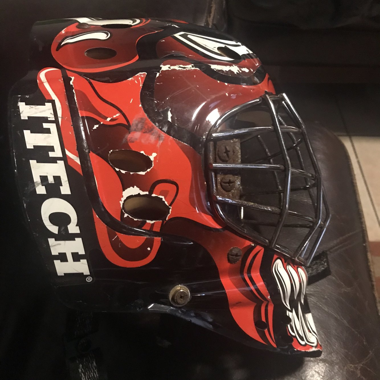 Red Used Itech Un shore Goalie Mask | SidelineSwap