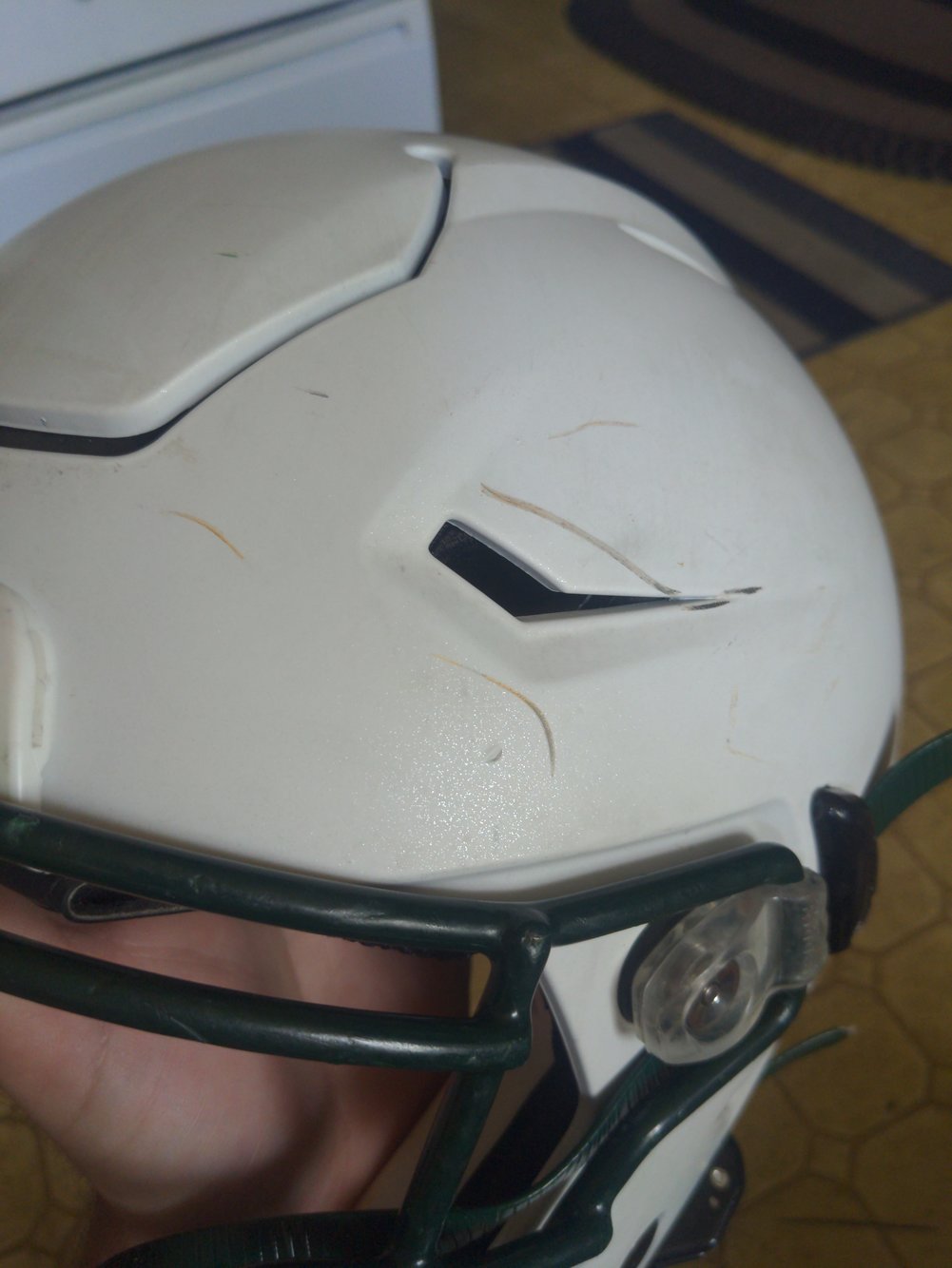 Large matte white Riddell SpeedFlex Helmet | SidelineSwap