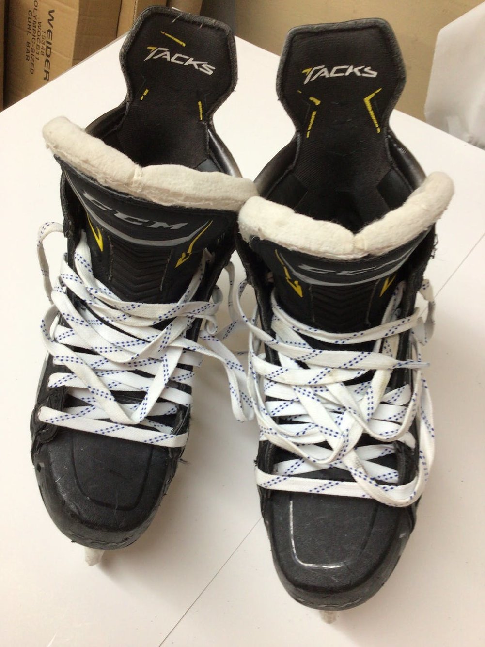 Used Ccm Tacks Vector Plus Senior 7.5 Ice Skates Ice Hockey Skates ...