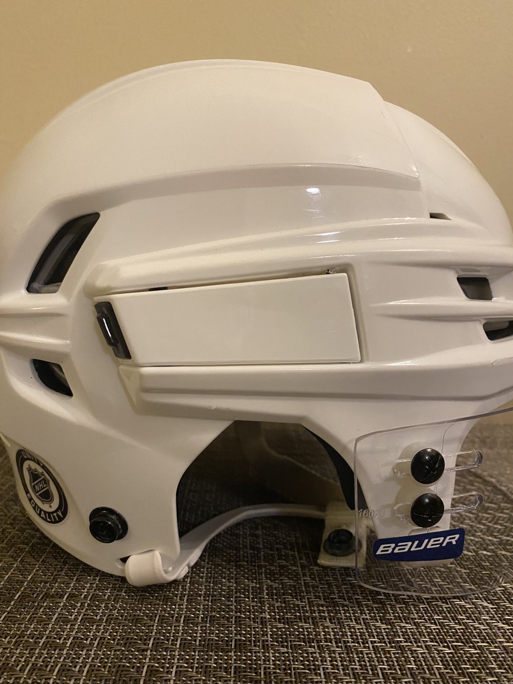 Pro Stock White Medium CCM Tacks X Helmet | SidelineSwap