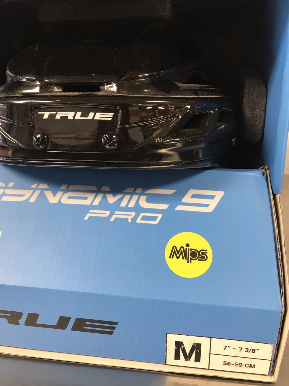 New True Dynamic 9 Pro helmet | SidelineSwap