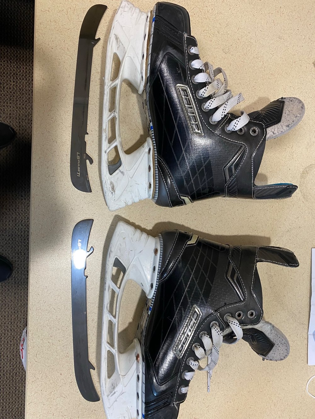 Bauer TUUK Lightspeed pulse TI edge runner - senior 254mm | SidelineSwap