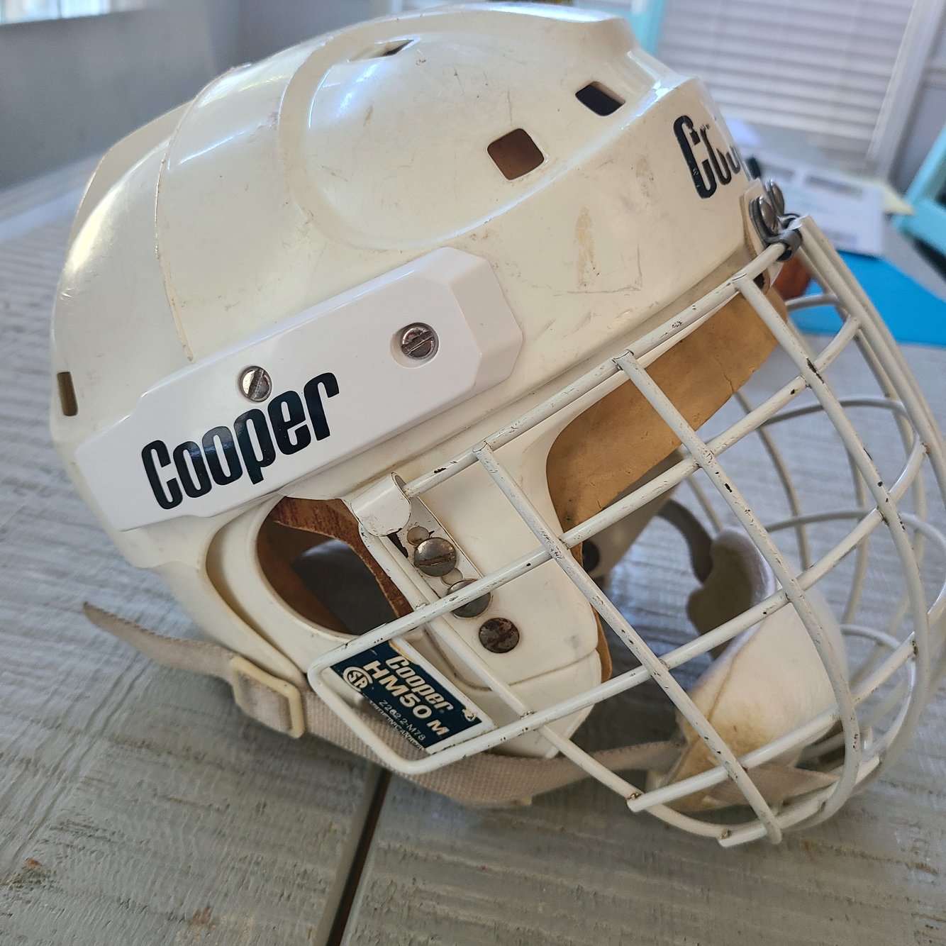 Cooper Sk2000 Hm50 Goalie Mask | SidelineSwap