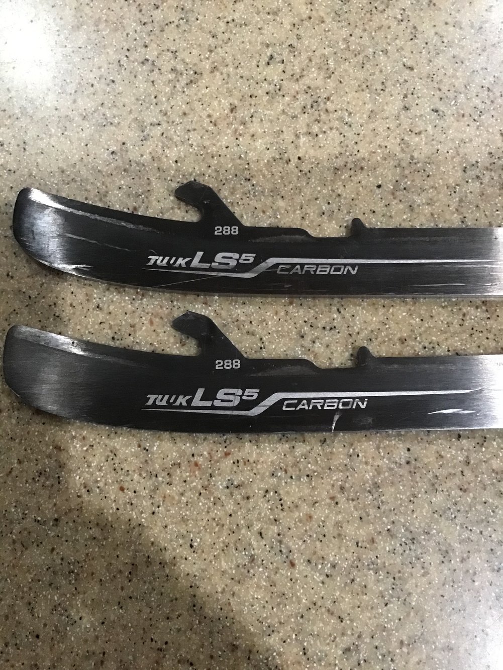 Used TUUK LS5 Carbon Skate Steel runners 288 mm | SidelineSwap