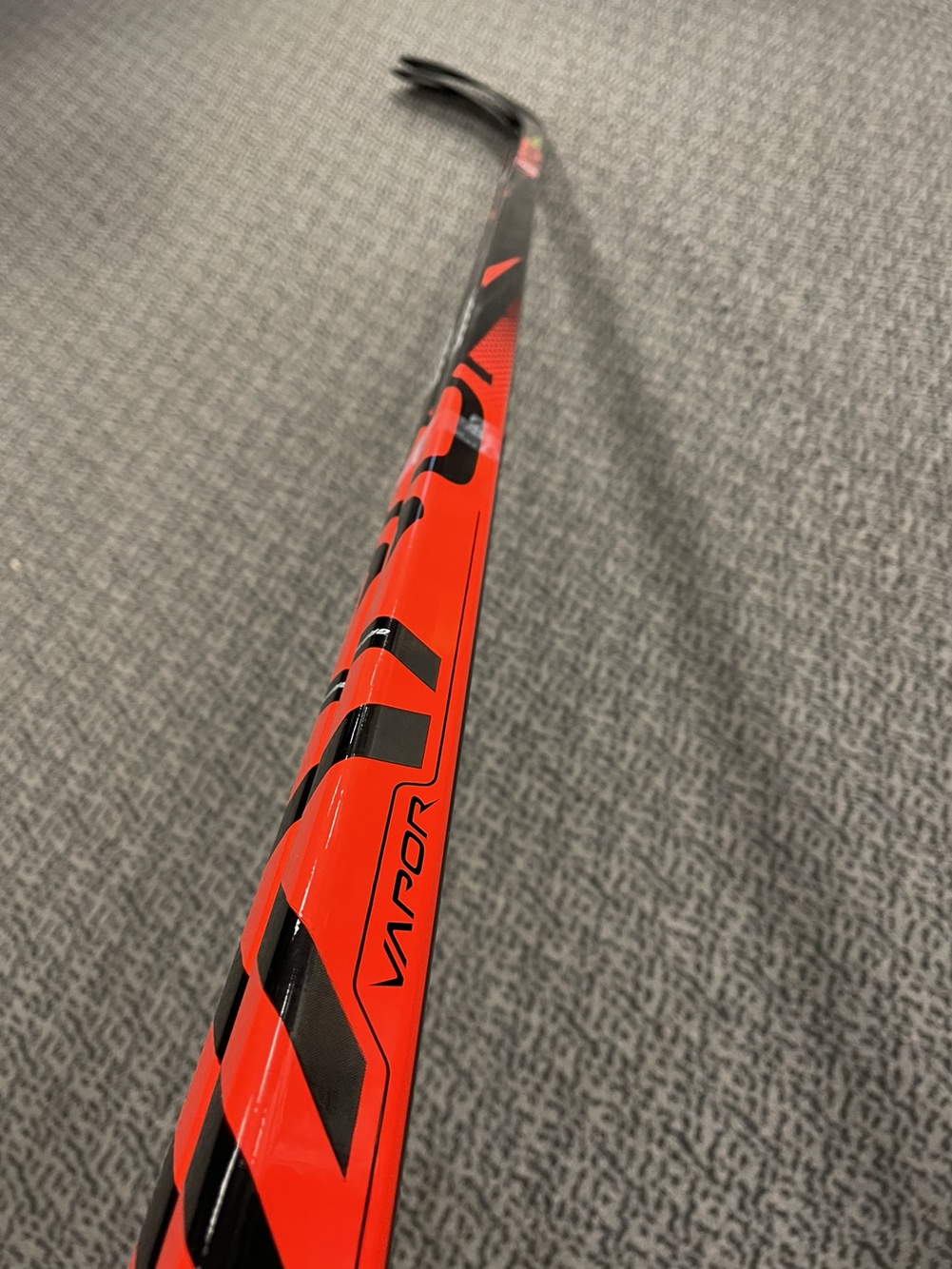 Bauer Vapor Team stick P88 curve 77 flex right hand 2-pack | SidelineSwap