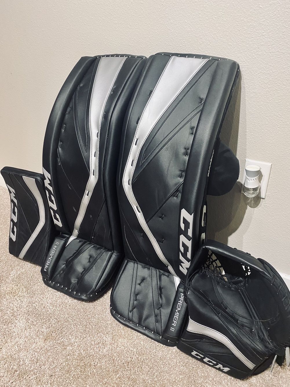 CCM Premier II Pro Hockey Goalie Full Sets 35+2 Regular hand | SidelineSwap