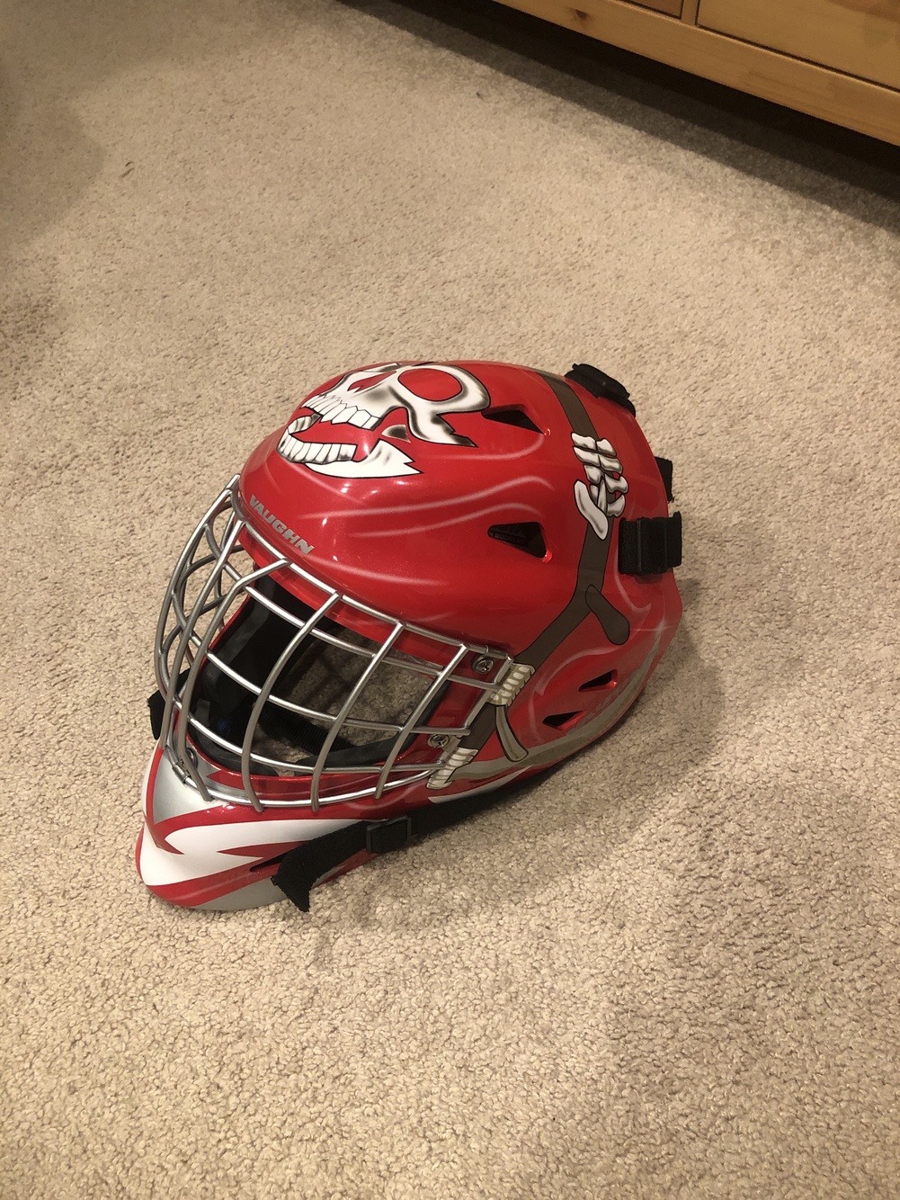 Red Senior Vaughn VM 7400 Pro Stock Goalie Mask | SidelineSwap