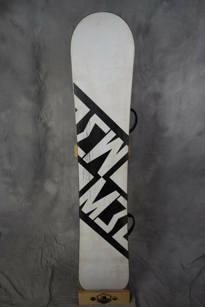 M3 DISCORD SNOWBOARD 154CM WITH LARGE M3 BINDINGS | SidelineSwap