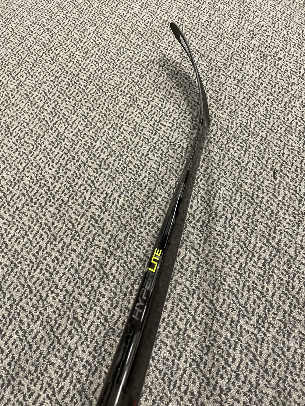 Bauer Hyperlite P28 curve 50 flex right hand curve | SidelineSwap