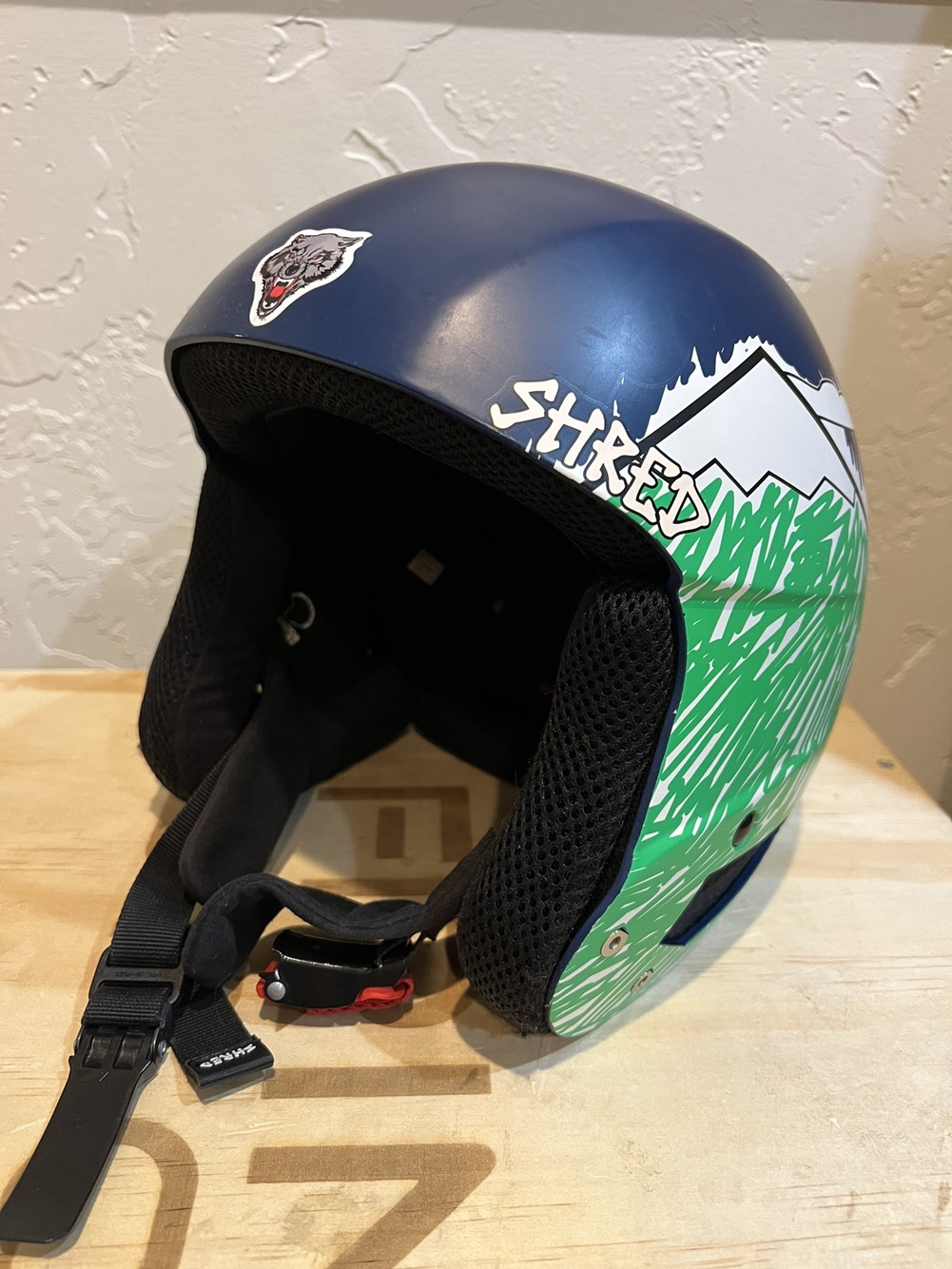 Shred Brain bucket Helmet Medium/large, FIS Legal | SidelineSwap