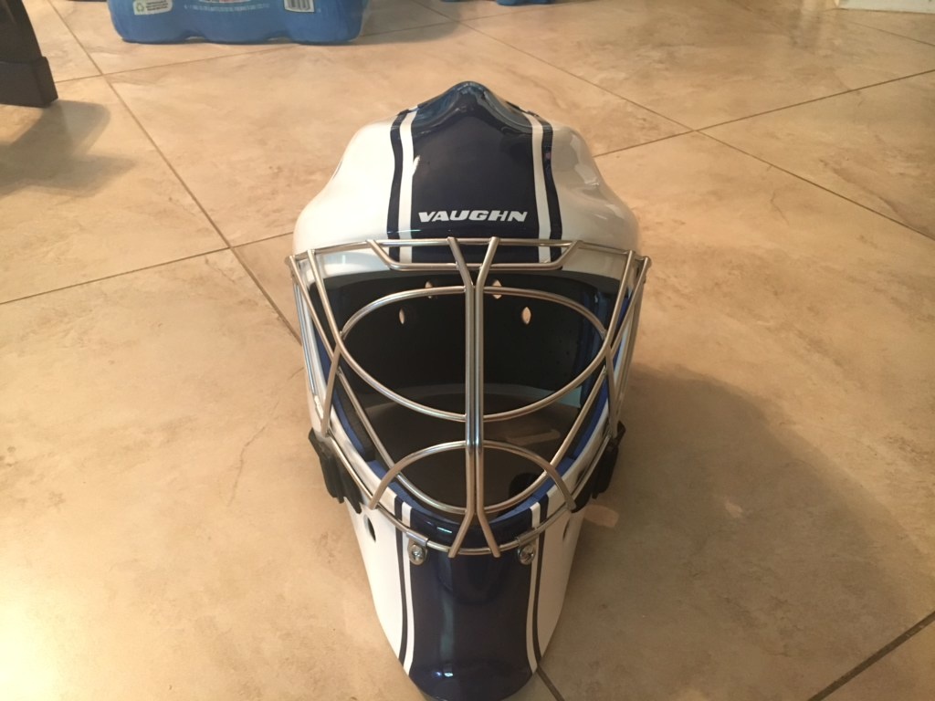 Vaughn VM 2300 Goalie Mask Pro Stock | SidelineSwap