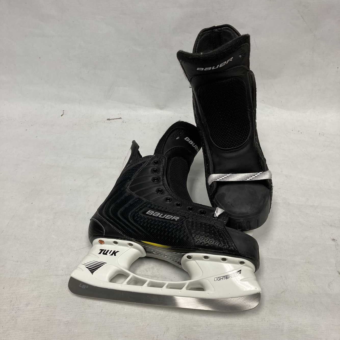 New Senior Bauer Flexlite Hockey Skates Extra Wide Width Pro Stock Size ...