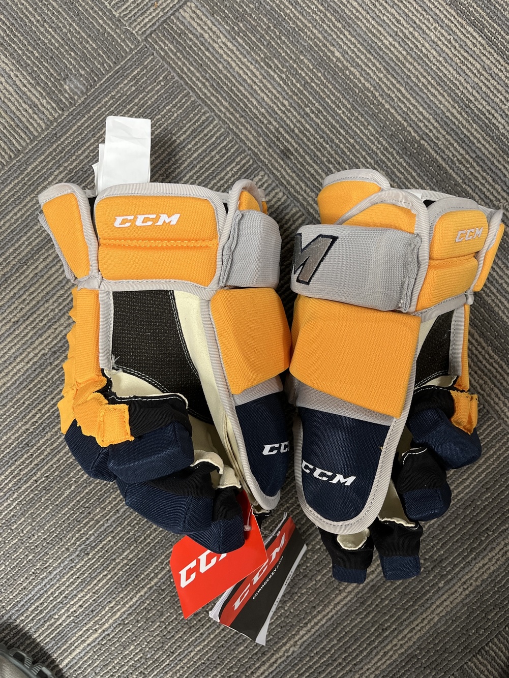 New Music City CCM 14" Tacks 4 Roll Pro Gloves | SidelineSwap
