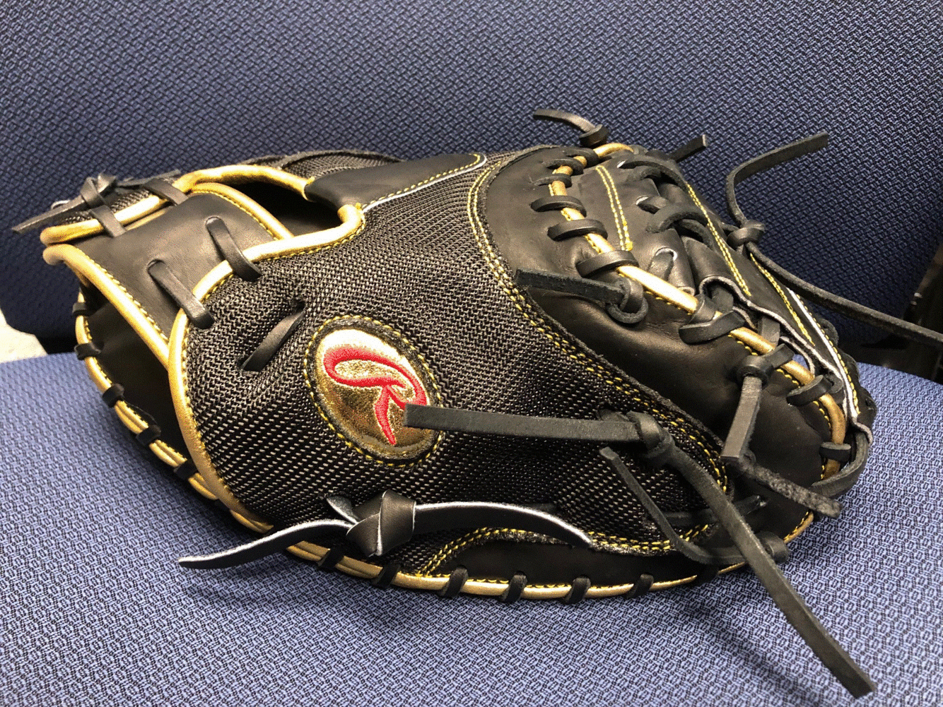 Black with Gold Trim Brand New Adult Rawlings Right Hand Throw Catcher's Baseball Glove 34 ...