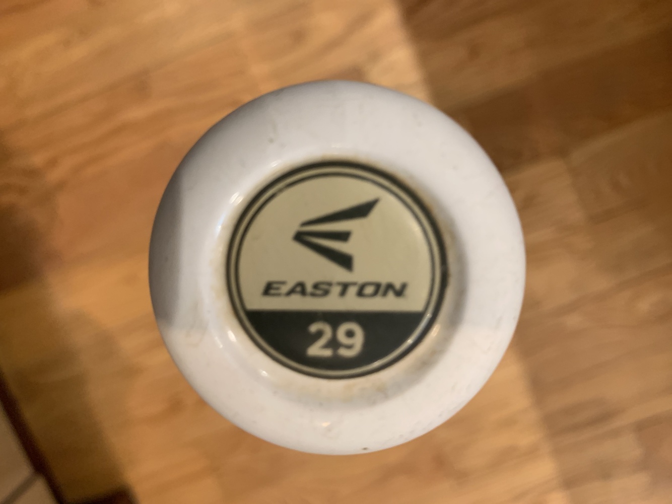 SUPER HOT & HARD TO FIND MAKO!! Easton Mako 29/18 (-11) | SidelineSwap