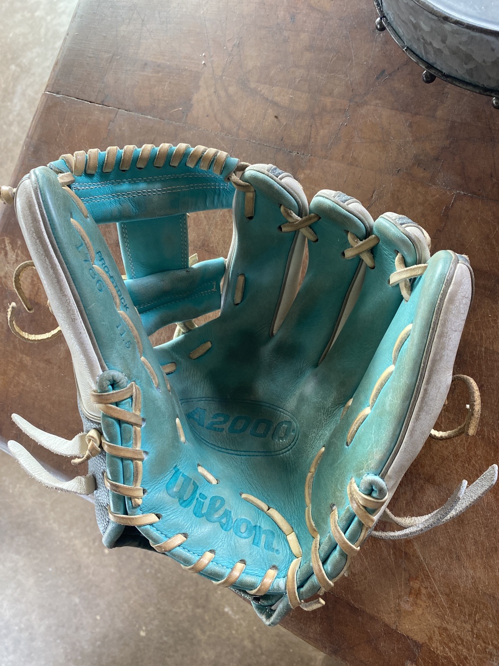 White High School/College Infield 11.5" A2000 Baseball Glove | SidelineSwap