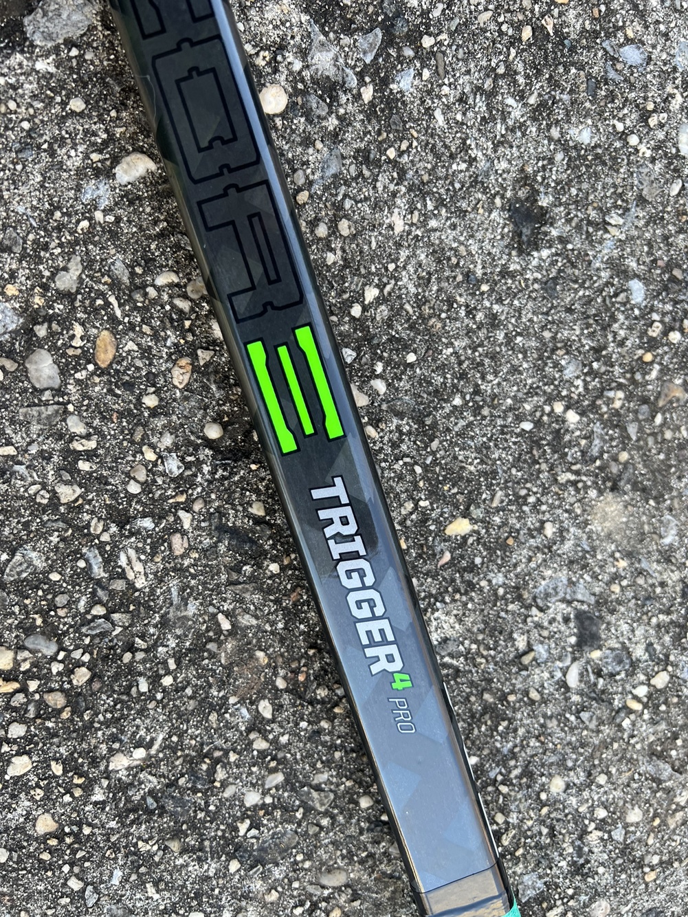 CCM Trigger 4 Pro - Rare P30 Curve - Senior | SidelineSwap