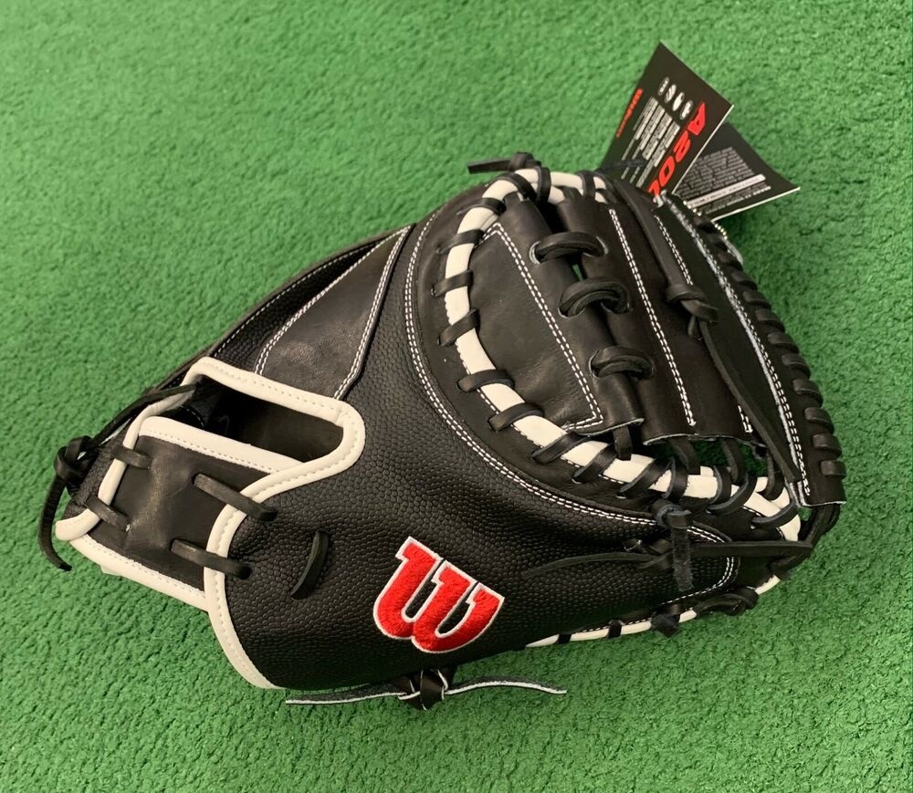 2021 Wilson A2000 M1D 33.5" Baseball Catchers Mitt WBW100401335 Black White Red | SidelineSwap