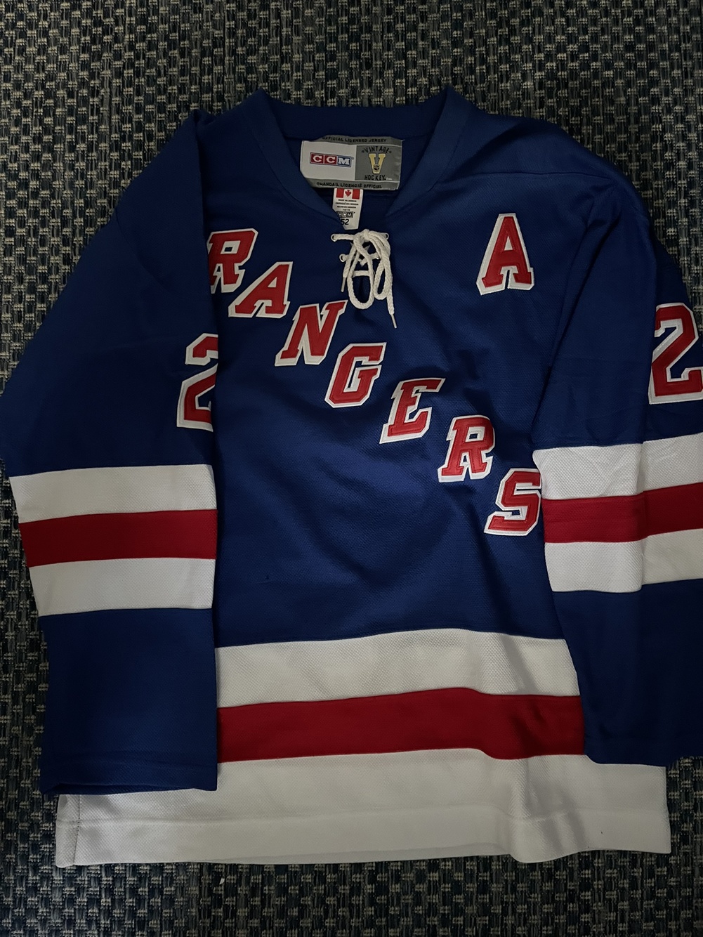 Messier & Leetch Jersey bundle | SidelineSwap