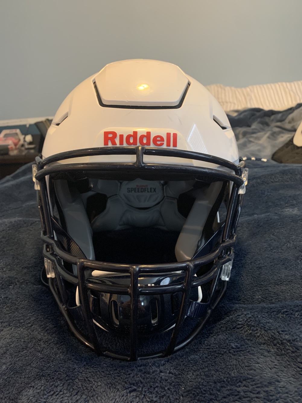 Barely Used Youth Riddell SpeedFlex Helmet | SidelineSwap