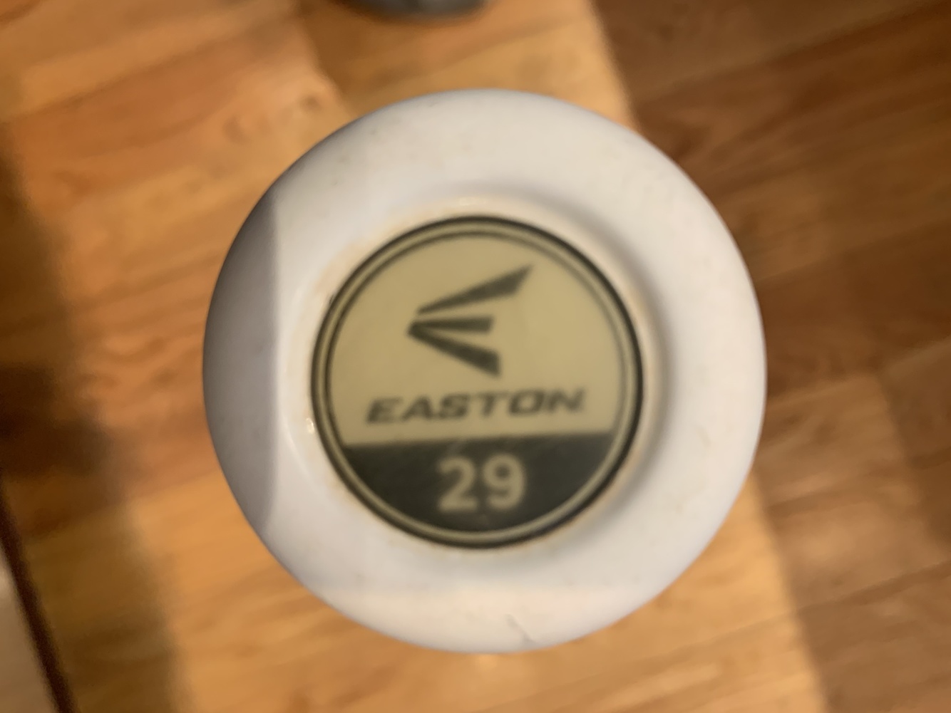 SUPER HOT & HARD TO FIND MAKO!! Easton Mako 29/18 (-11) | SidelineSwap