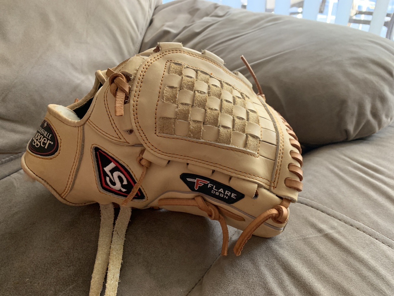 Pitcher's 12" Pro Flare Baseball Glove | SidelineSwap