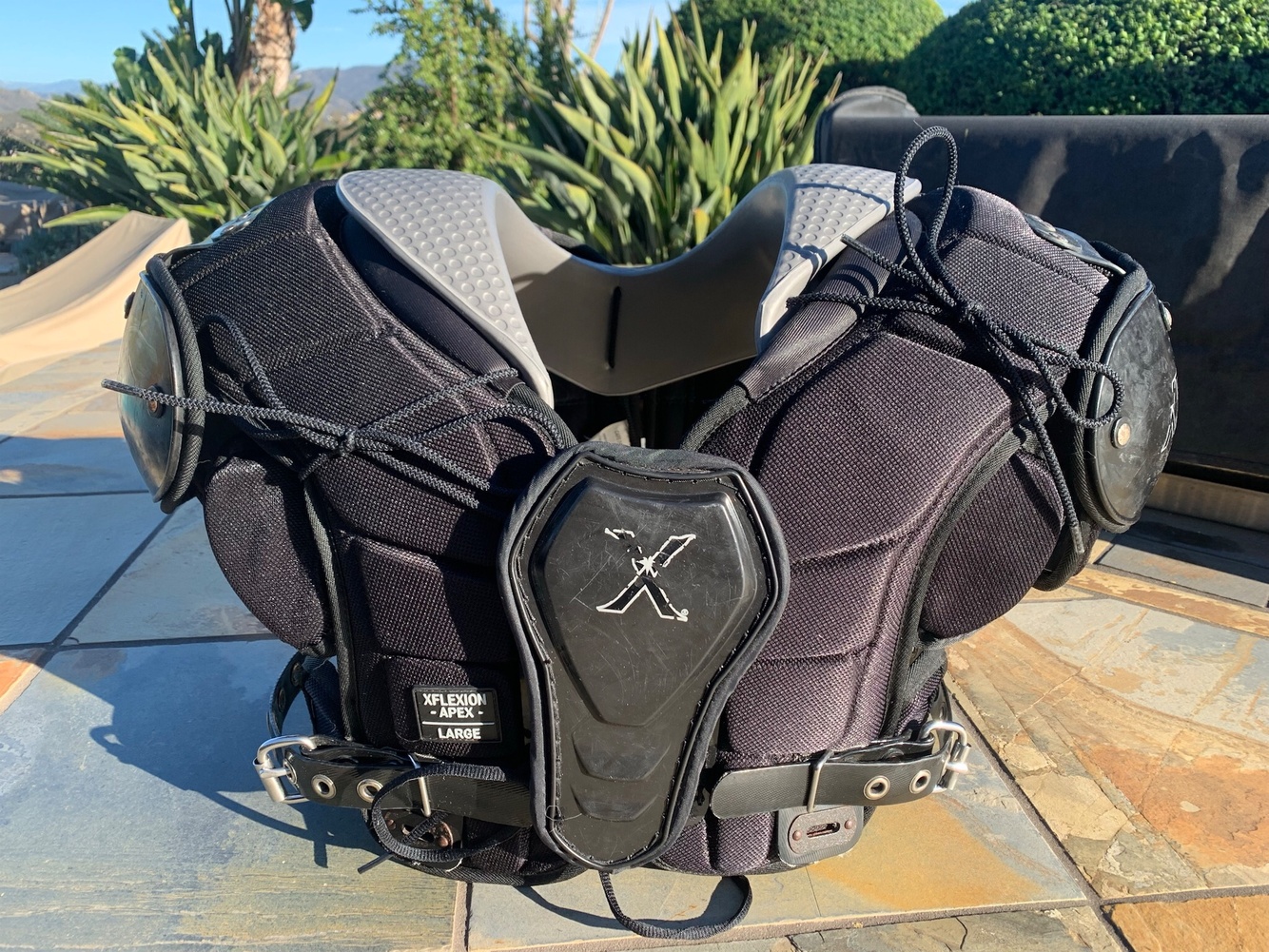 Used Adult Large Xenith Xflexion Apex Shoulder Pads W/ New Kerr Collar ...