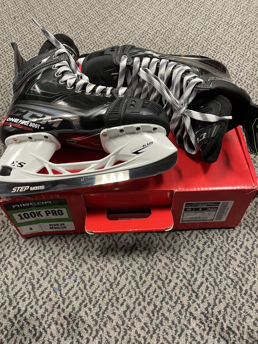 CCM Ribcore 100K Pro size 8 regular width Skate | SidelineSwap