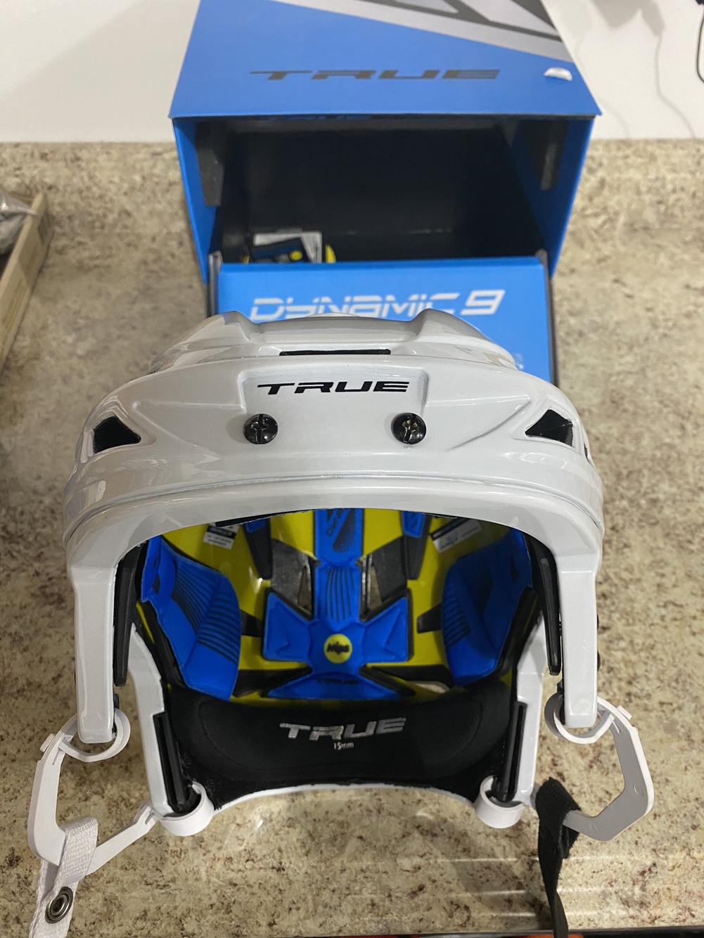 True Dynamic 9 Pro Hockey Helmet | SidelineSwap