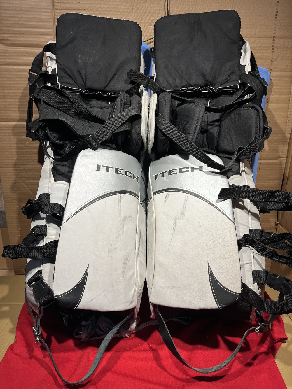 Used Itech X Axis Goalie Leg Pads 32"+ | SidelineSwap