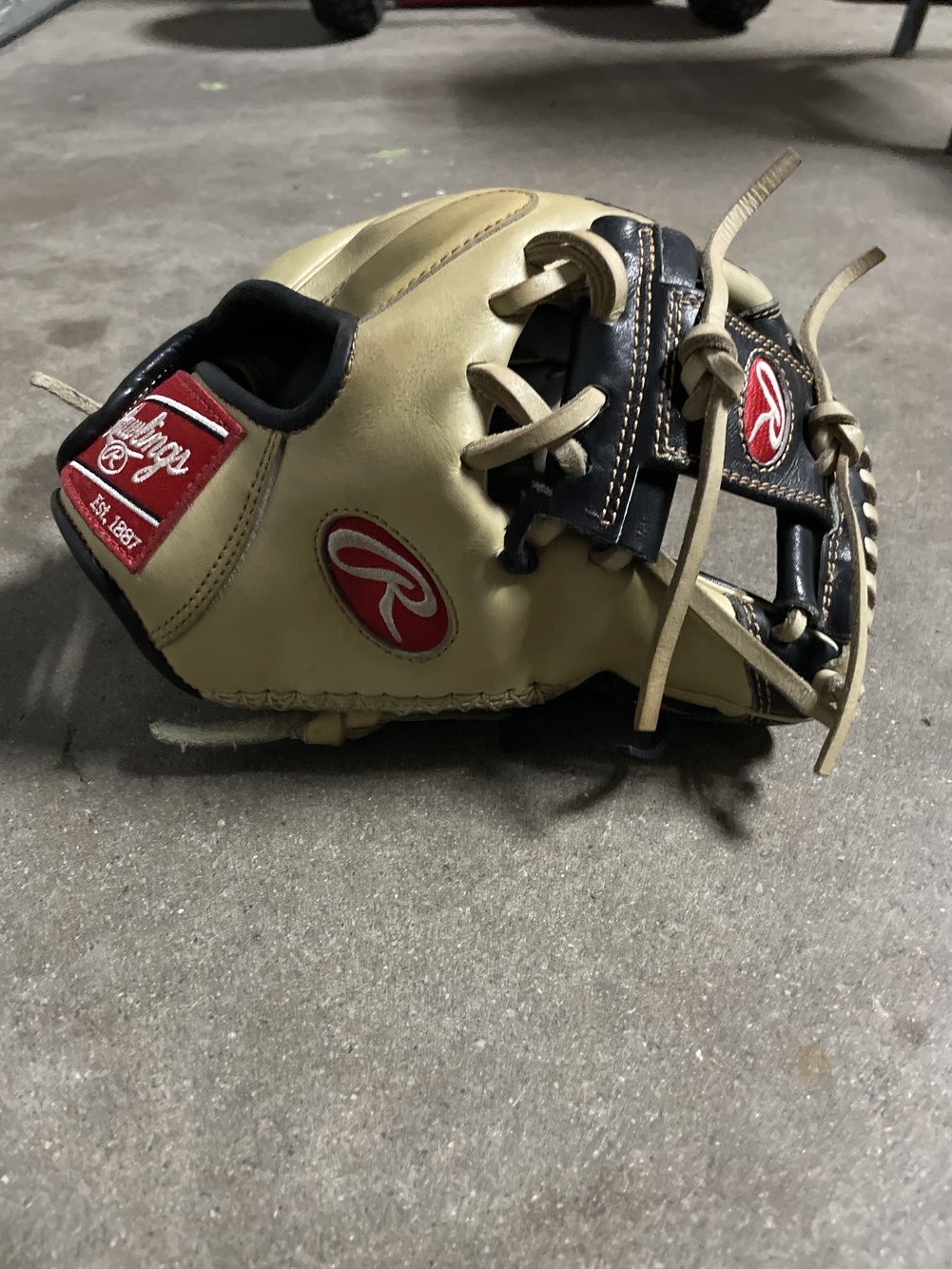 Baseball Glove Used Rawlings Right Hand Throw Infield Heart of the Hide 11.5" | SidelineSwap