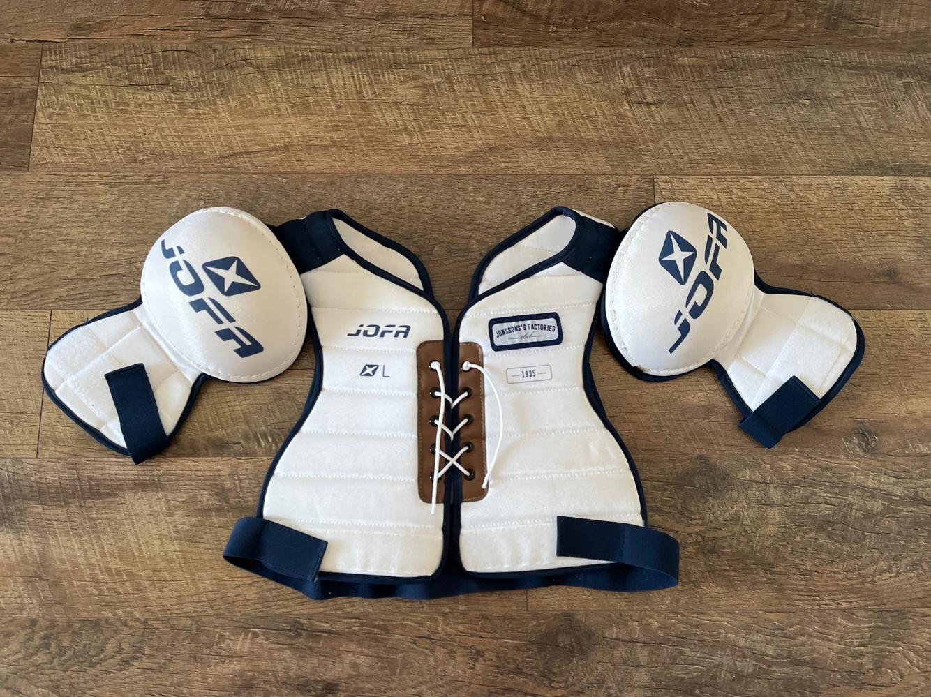 Jofa Classic Shoulder Pads Sr. Large Old School CCM | SidelineSwap