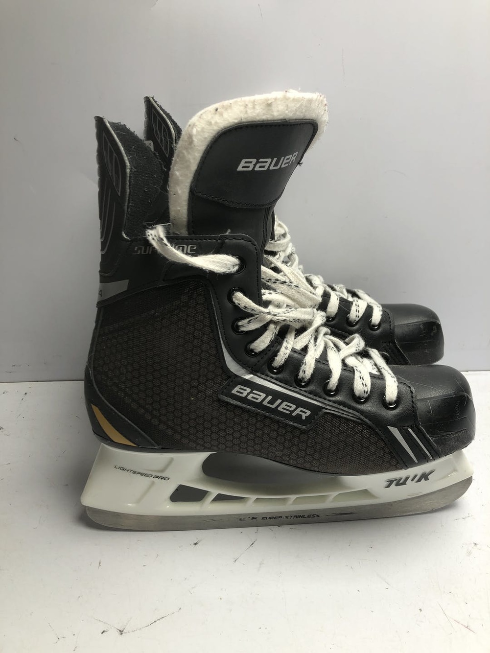 Used Bauer Supreme One.4 Senior 9 Ice Hockey Skates | SidelineSwap