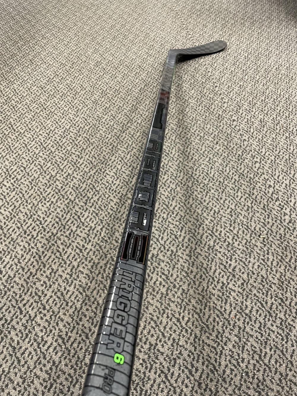 CCM Trigger 6 Pro 65 Flex P28 curve right hand stick | SidelineSwap