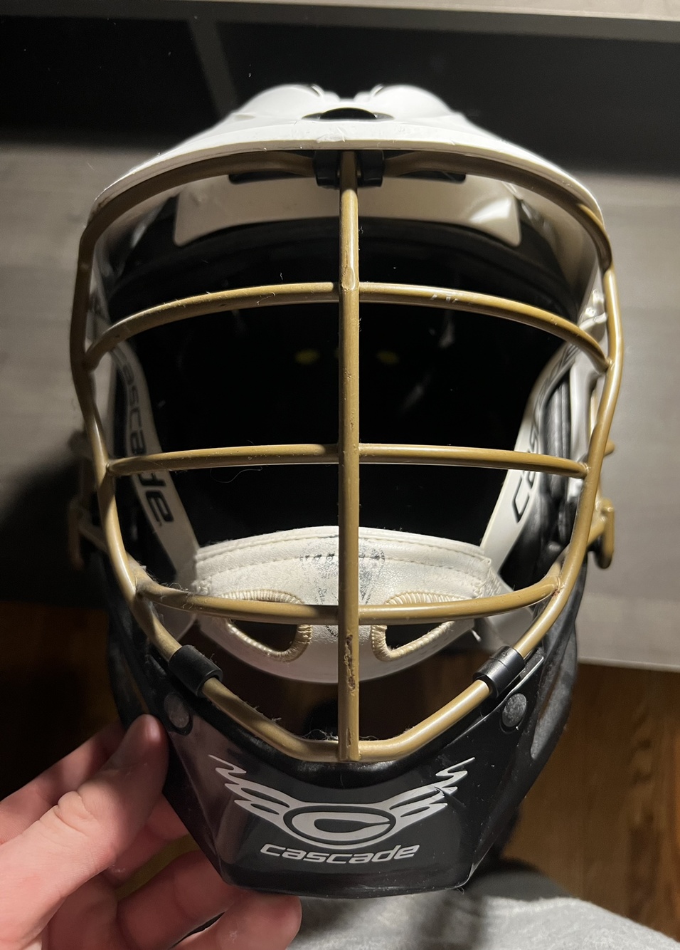 Player's Cascade R Helmet | SidelineSwap