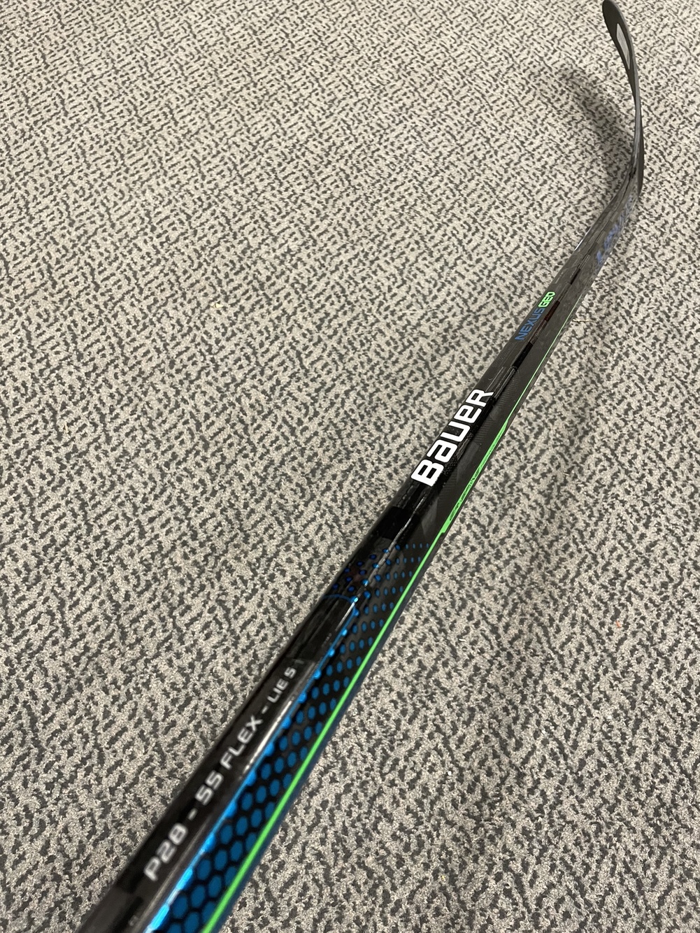 Bauer Nexus Geo P28 curve 55 flex right hand stick | SidelineSwap