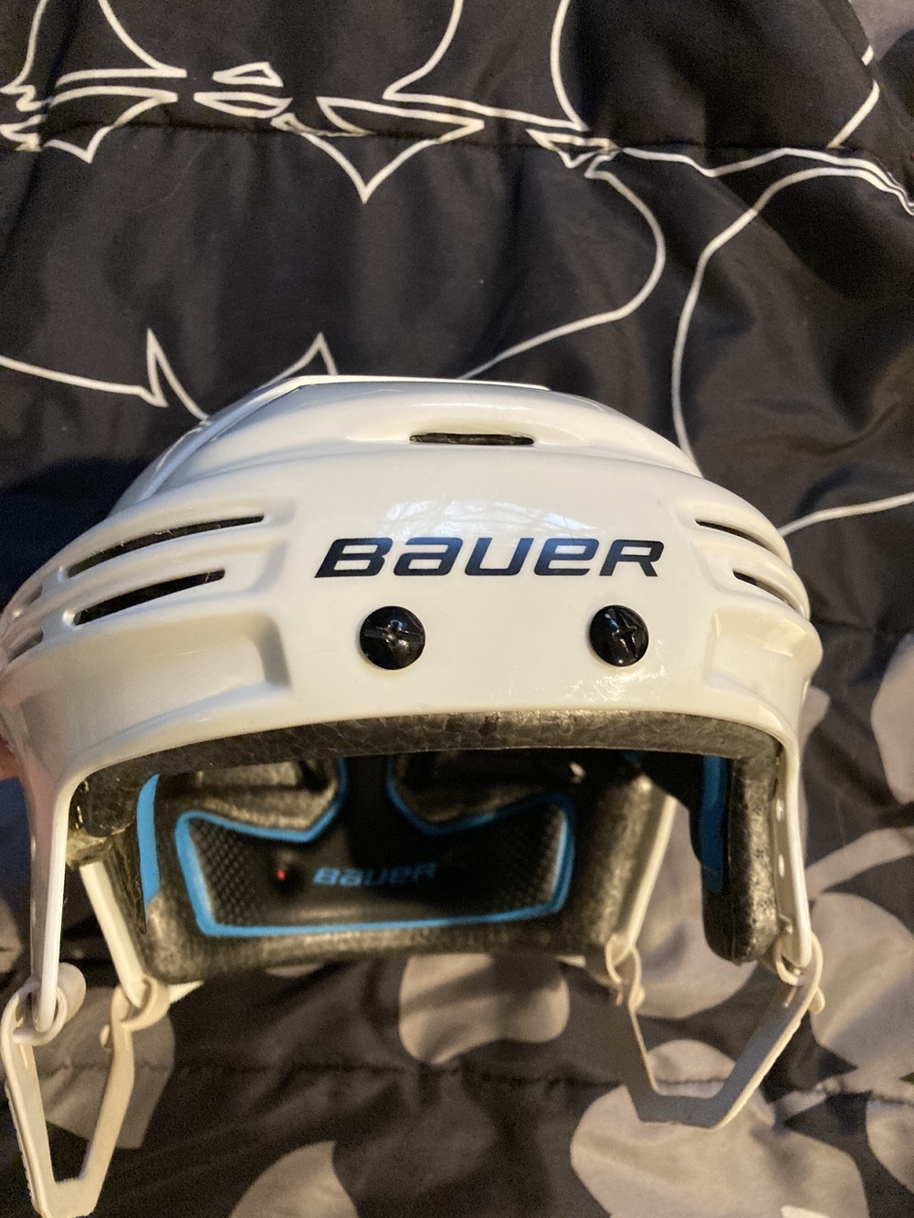 Used Medium Bauer 7500 Helmet | SidelineSwap