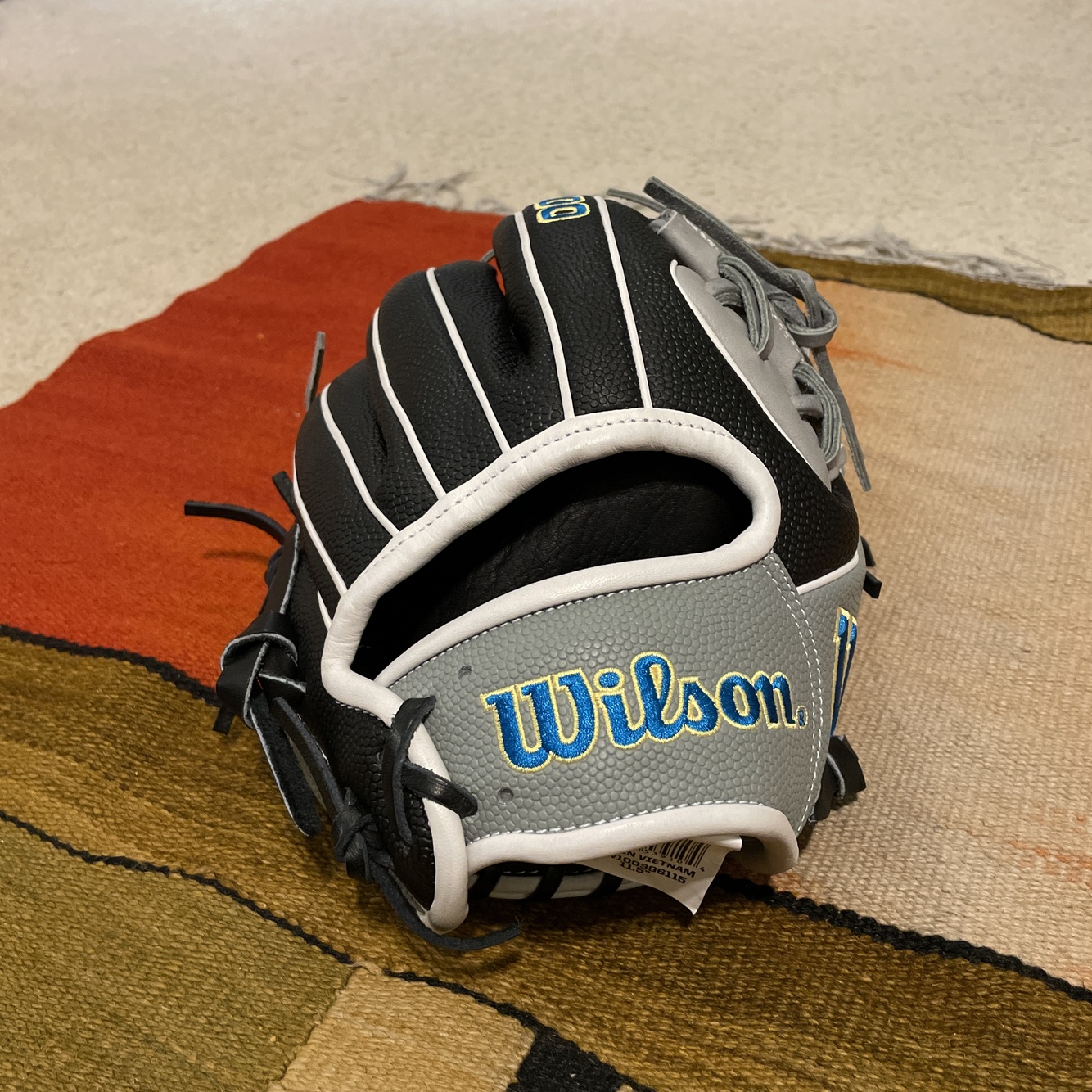 Brand New 2022 Wilson A2000 1786 SuperSkin Baseball Glove 11.5 ...