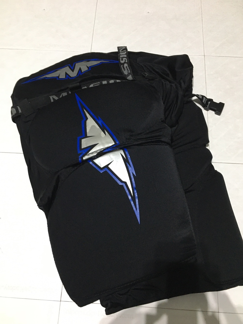 Used Large Mission Inline D2 Girdle | SidelineSwap