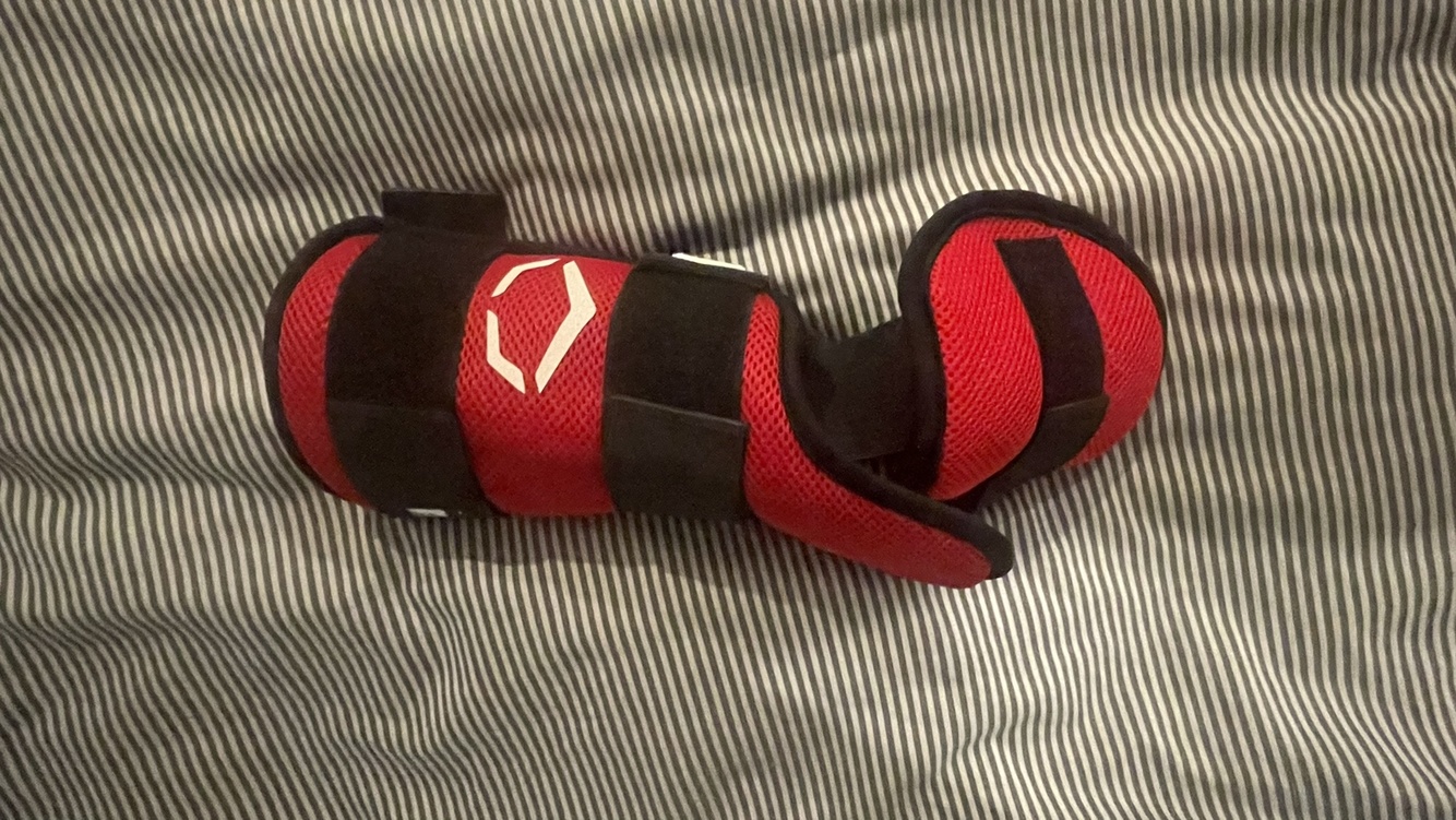 EvoShield leg guard | SidelineSwap