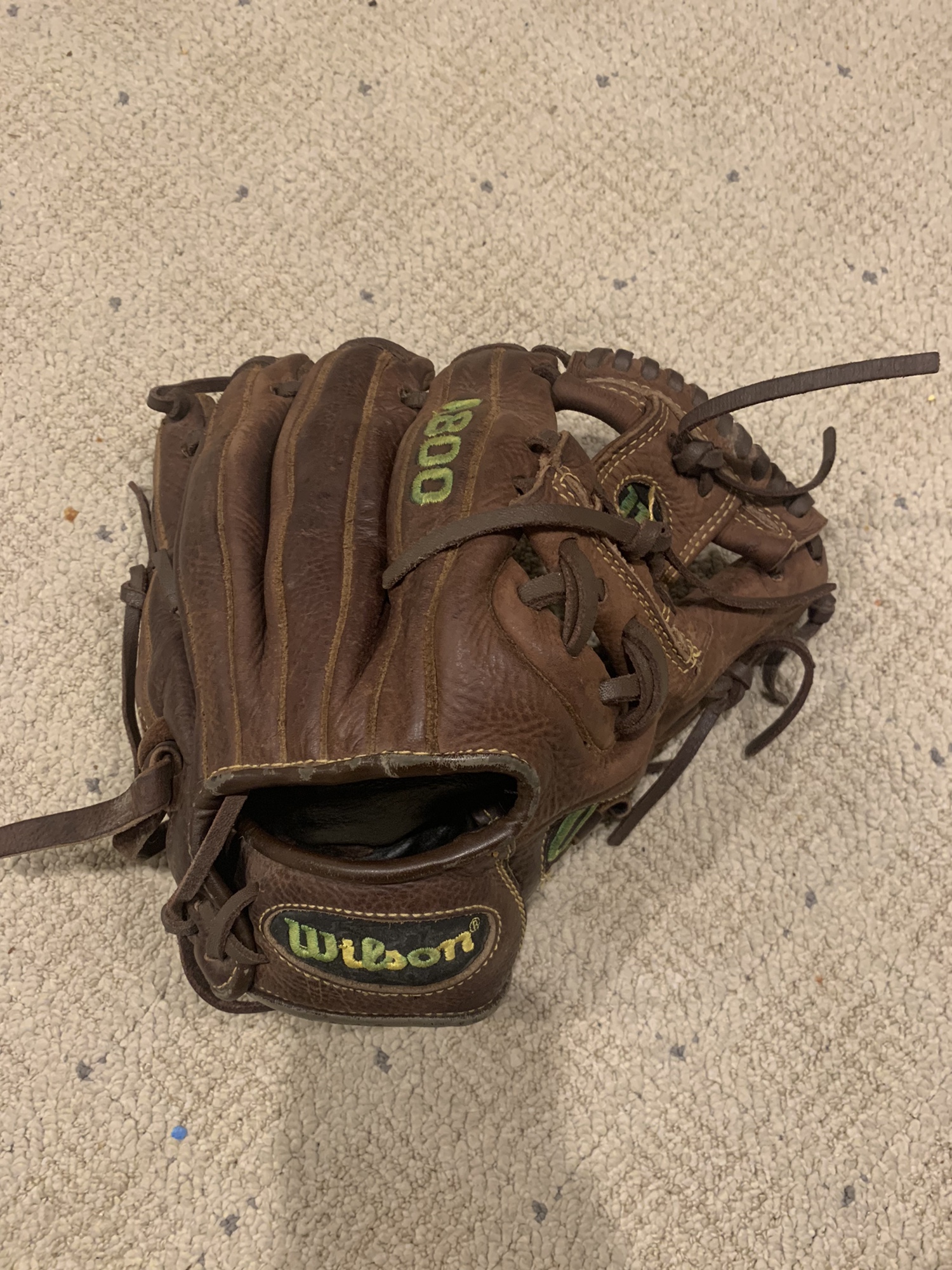 wilson a800 youth baseball glove | SidelineSwap