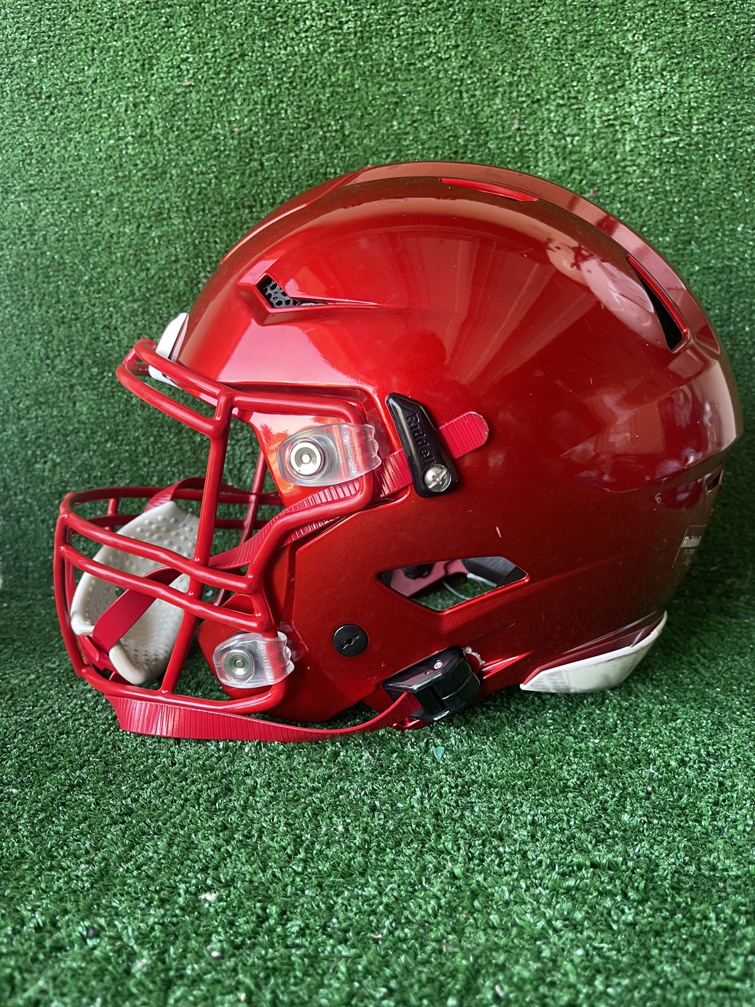 Adult (7 - 7 1/4) - Riddell Speedflex Diamond Football Helmet - Red ...
